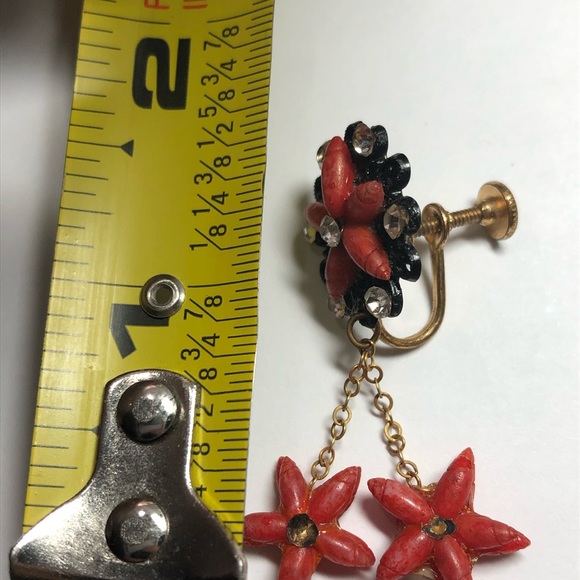 Vintage | Jewelry | Vintage Shell Screw Back Earring | Poshmark